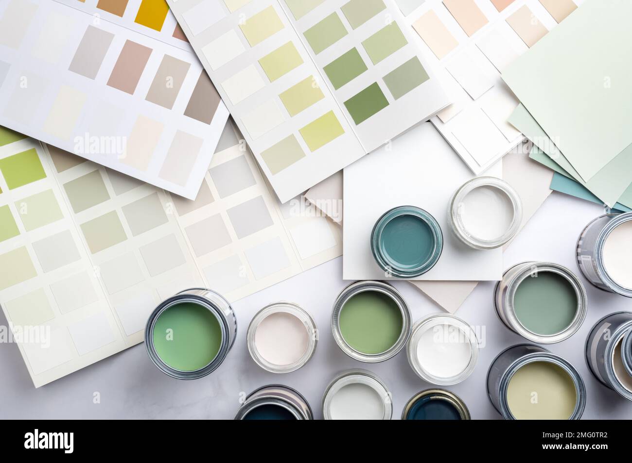 Choosing wall paints Stock Photo - Alamy