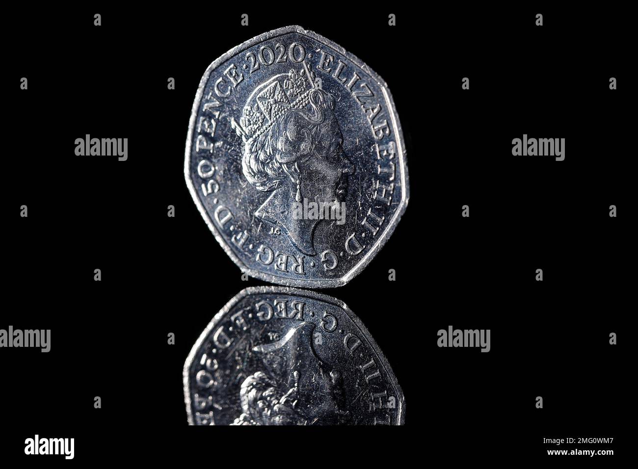 2020 50p coin featuring the 5th Queen Elizabeth II portrait by Jody ...