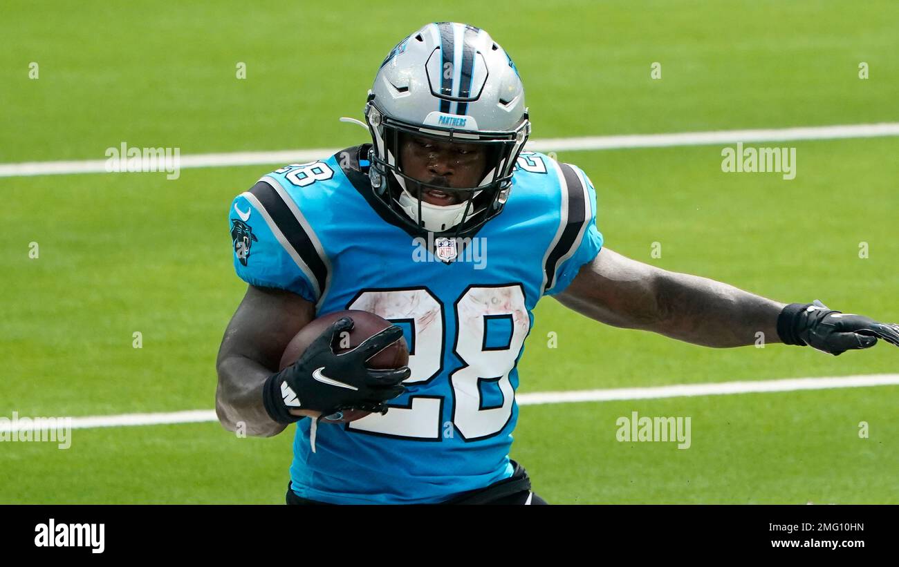 Carolina Panthers running back Mike Davis (28) runs against the Los ...