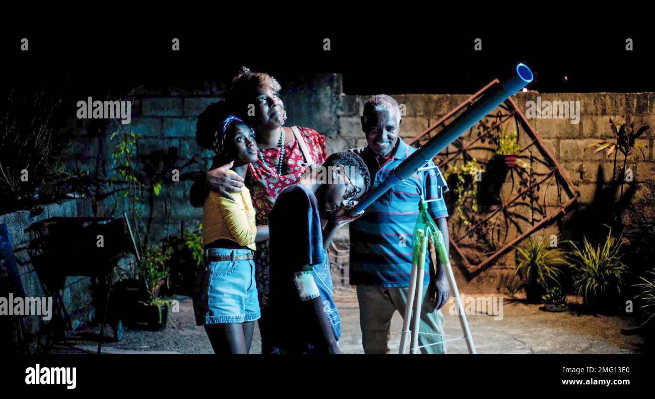 MARS ONE, (aka MARTE UM), from left: Camilla Damiao, Rejane Faria, Cicero Lucas, Carlos ...