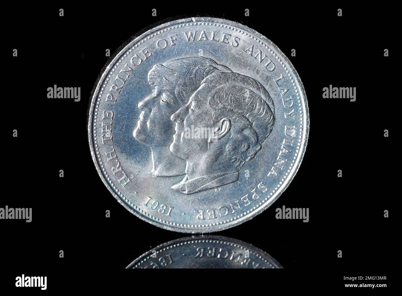 1981 British Crown Coin to commemorate the wedding of Prince Charles ...