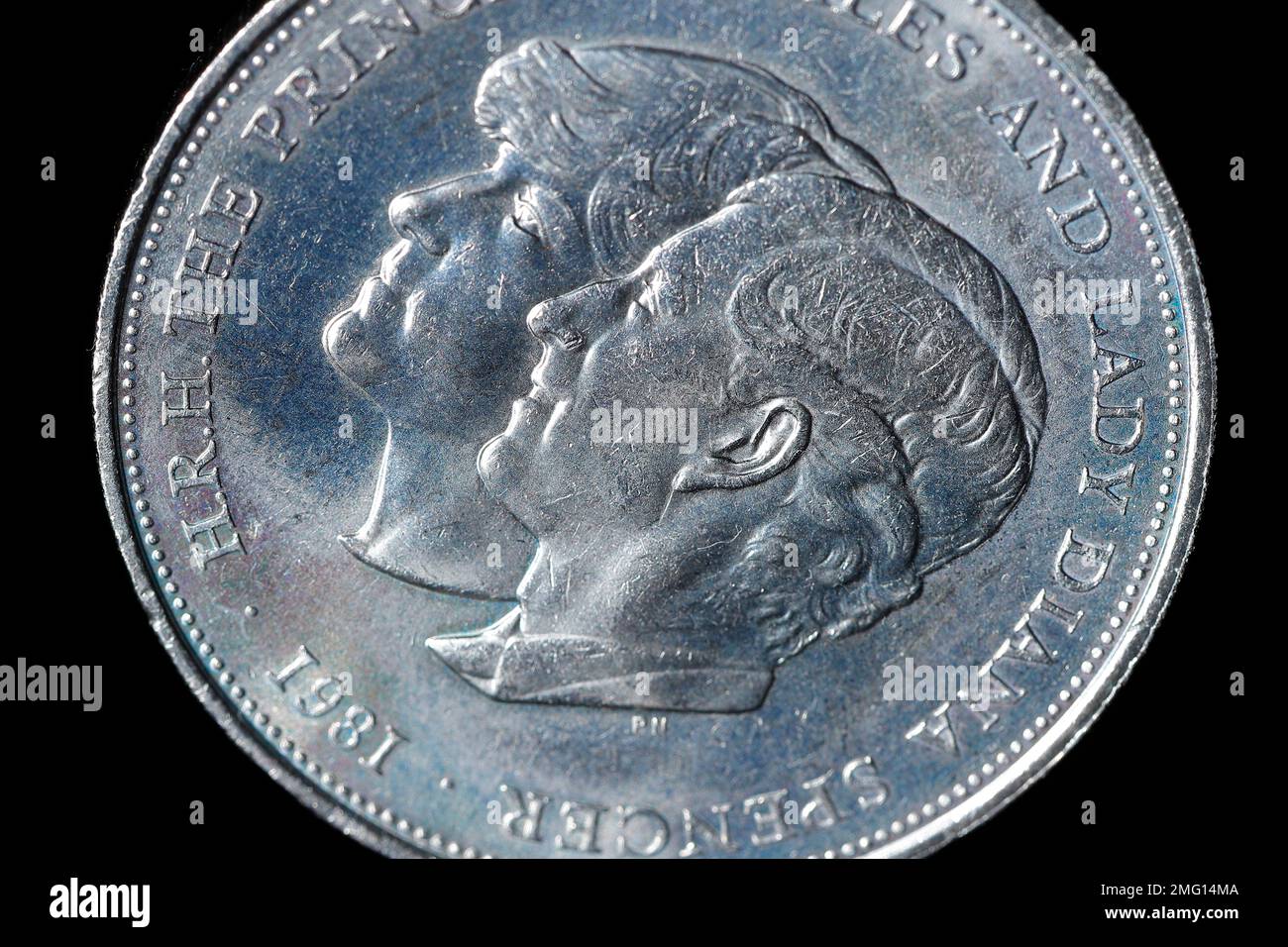 1981 British Crown Coin to commemorate the wedding of Prince Charles ...