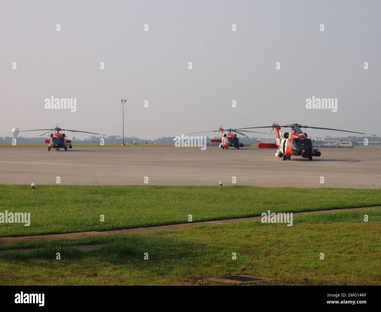 Aircrafts - HH-60 Jayhawk - 26-HK-53-68. HH-60s on ramp. Hurricane ...