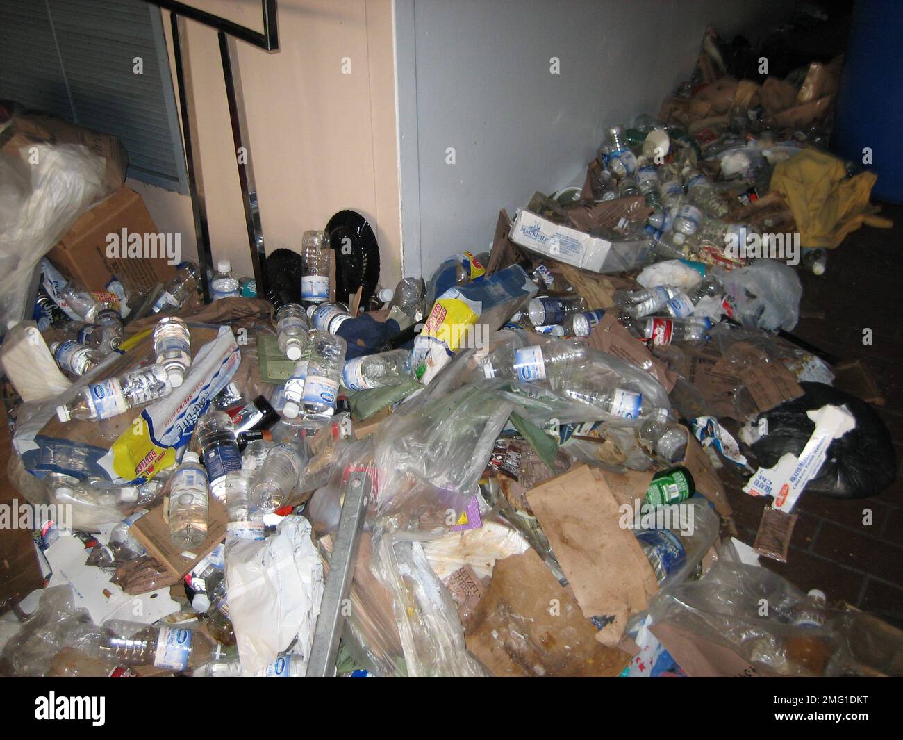 Superdome hurricane katrina hi-res stock photography and images - Alamy