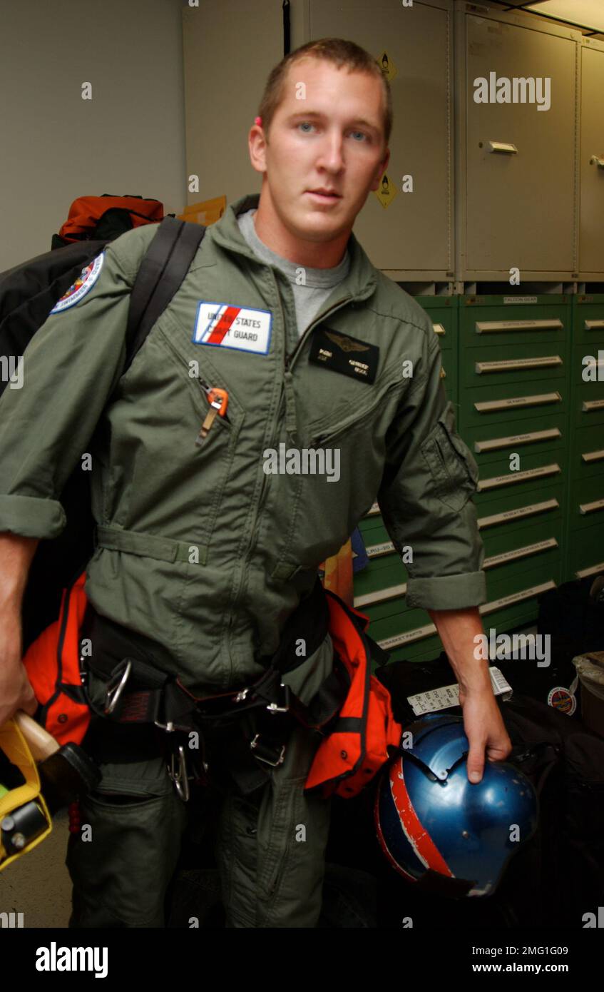 Coast Guard Structures - Air Stations - Operations - 26-HK-96-112 ...