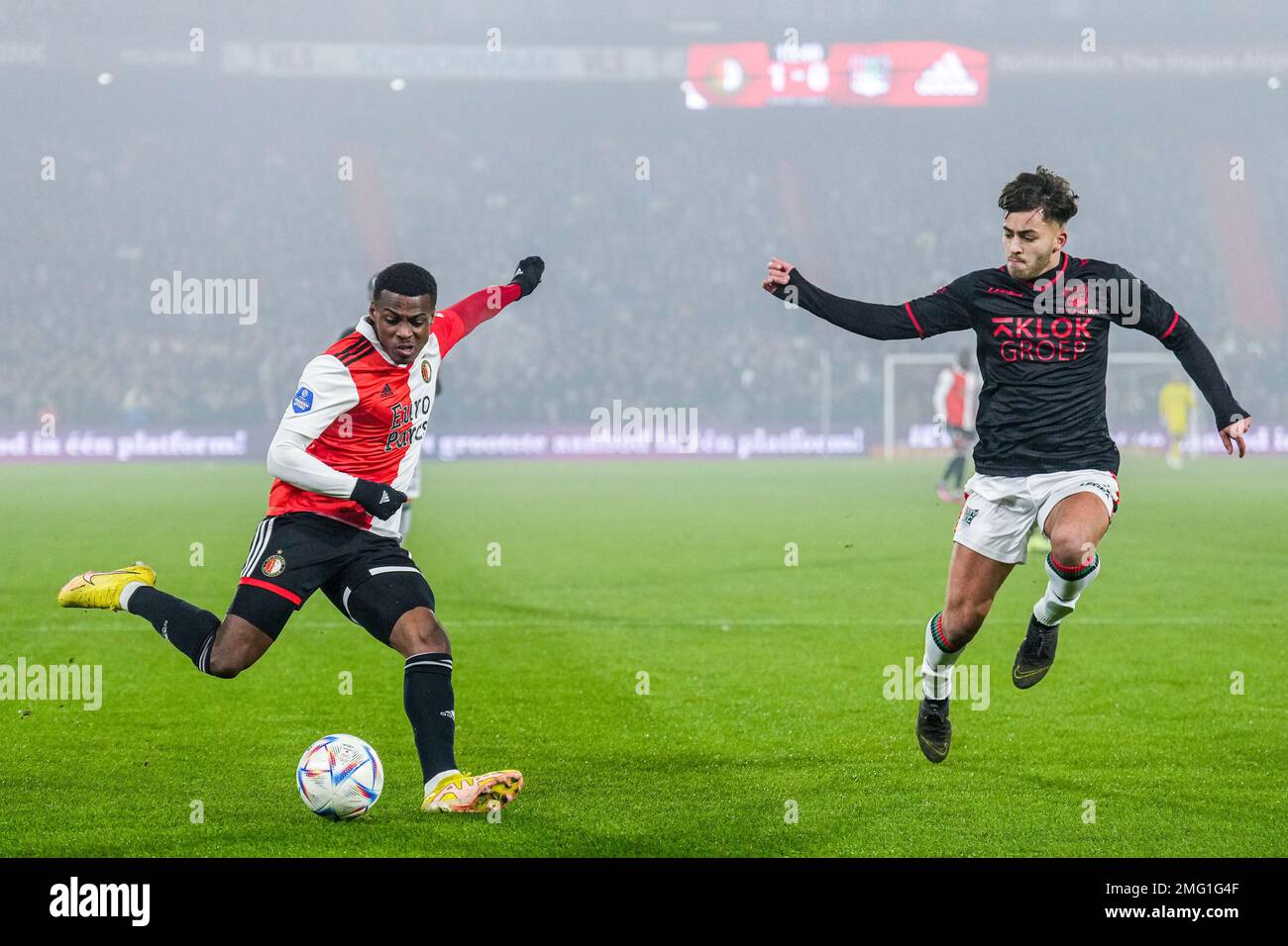 Rotterdam - Javairo Dilrosun of Feyenoord, Souffian El Karouani of NEC Nijmegen during the match ...