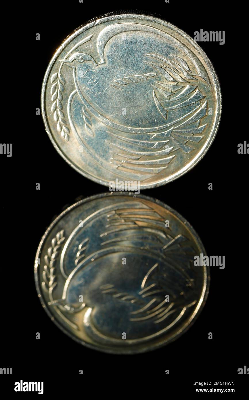 Dove of peace coin hi-res stock photography and images - Alamy