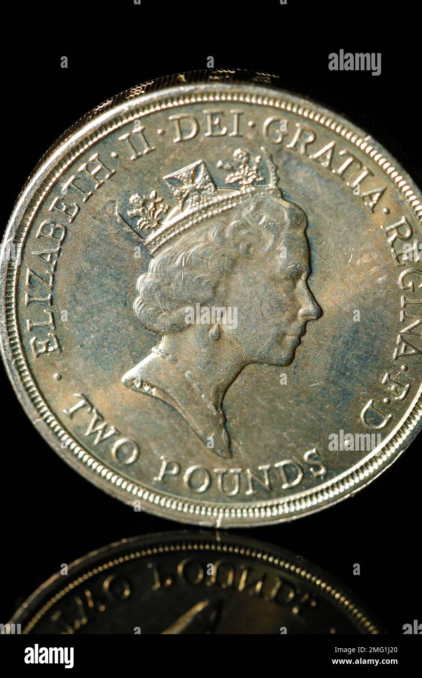 Raphael maklouf queen portrait hi-res stock photography and images - Alamy