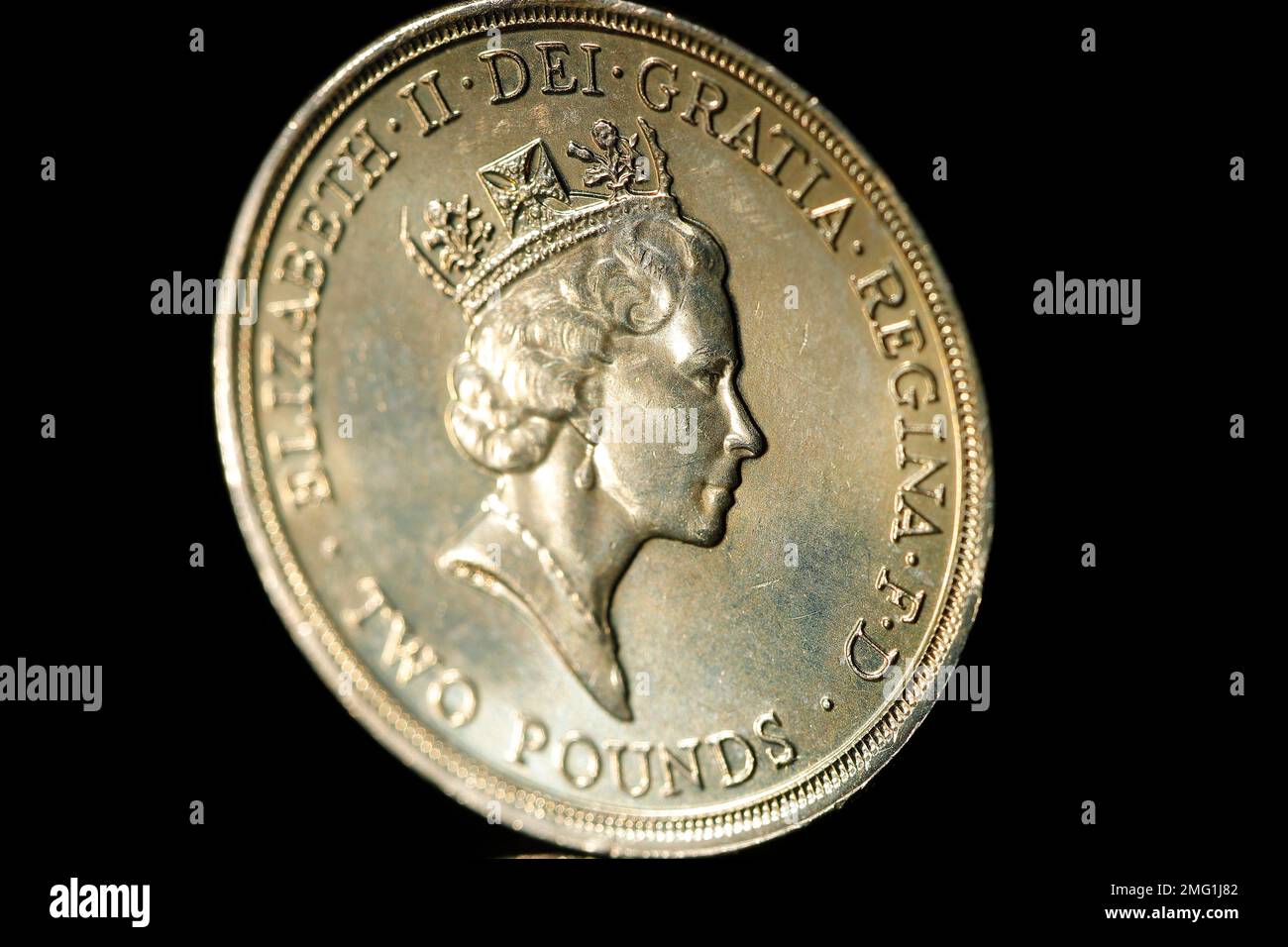 Raphael maklouf queen portrait hi-res stock photography and images - Alamy