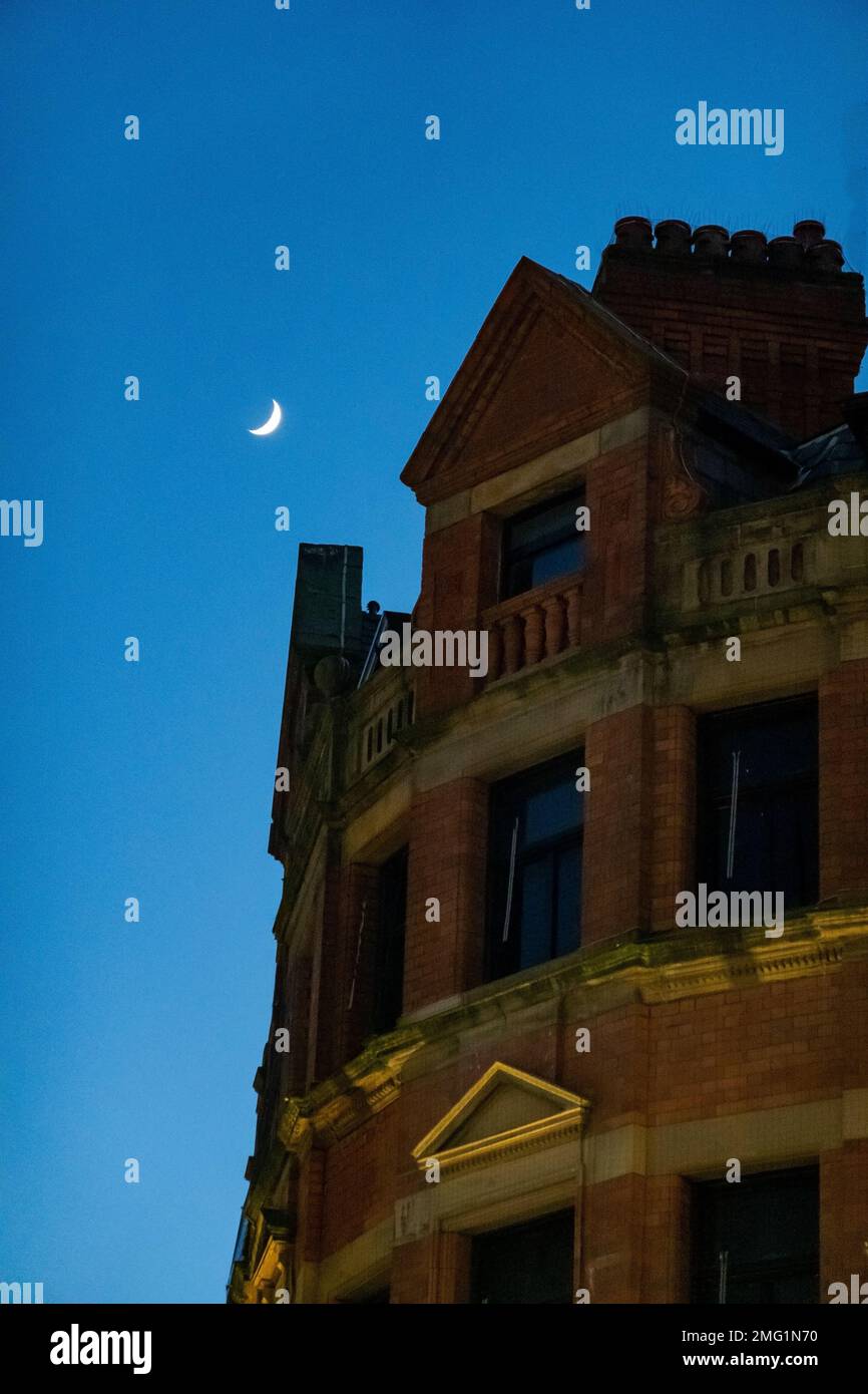 Liverpool moon hi-res stock photography and images - Alamy