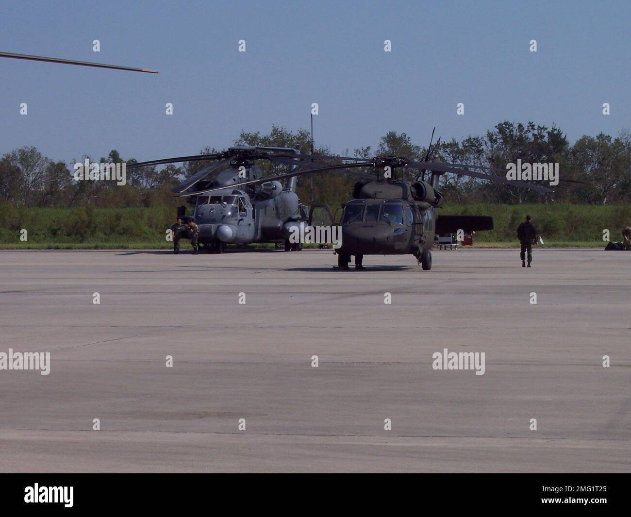 Aircrafts - Blackhawk - 26-HK-50-15. Blackhawks on flight line with ...