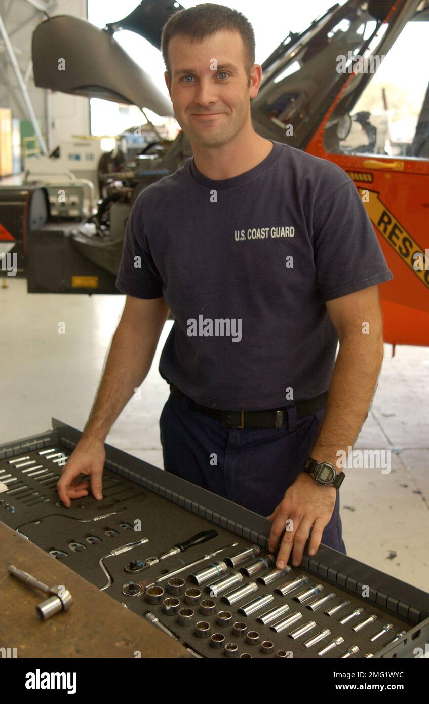 Coast Guard Structures - Air Stations - Operations - 26-HK-96-113 ...