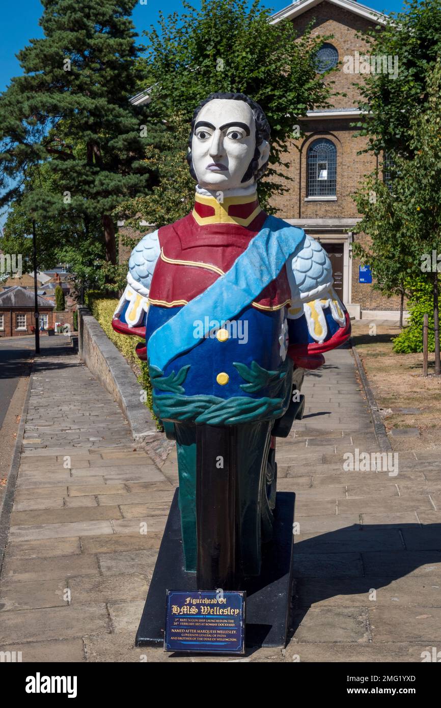 Figurehead of HMS Wellesley, a gunship from 1815, Historic Dockyard ...