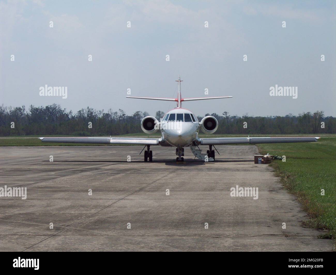 Aircrafts - HU-25 Guardian - 26-HK-55-31. HU-25 on flight line ...