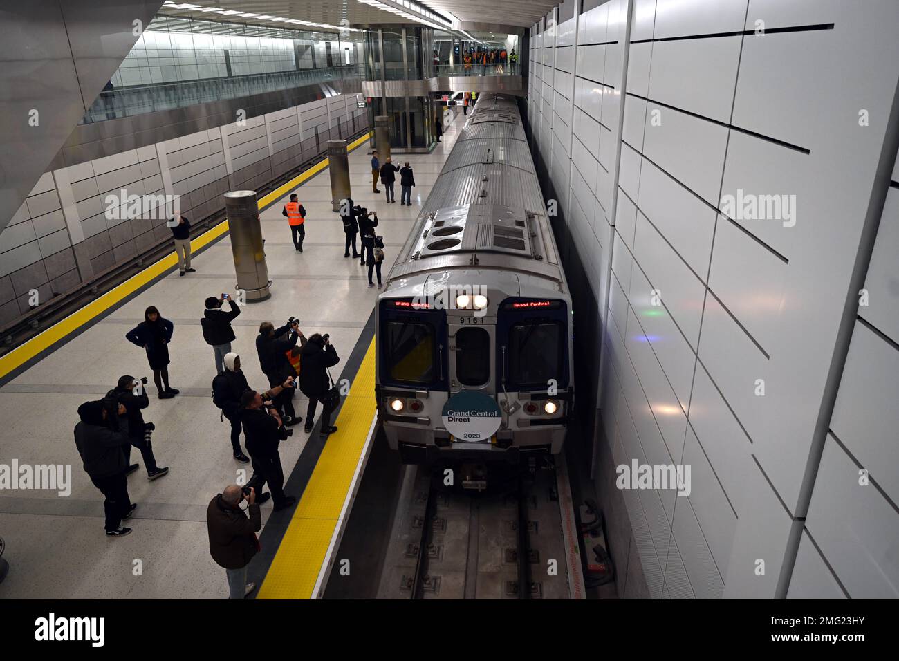 The Long Island Rail Road's (LIRR) first-ever 'Grand Central Direct ...
