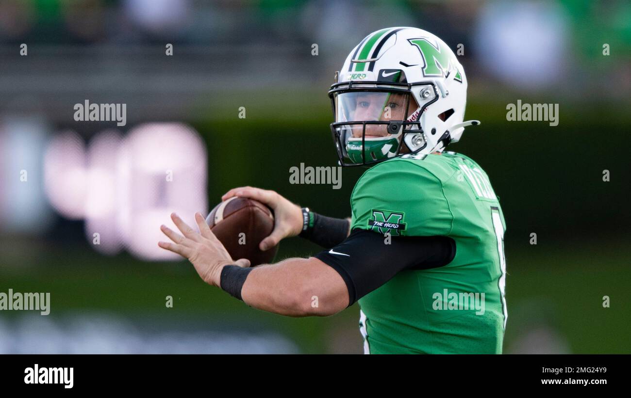 Marshall Thundering Herd quarterback Grant Wells (8) drops back to pass ...