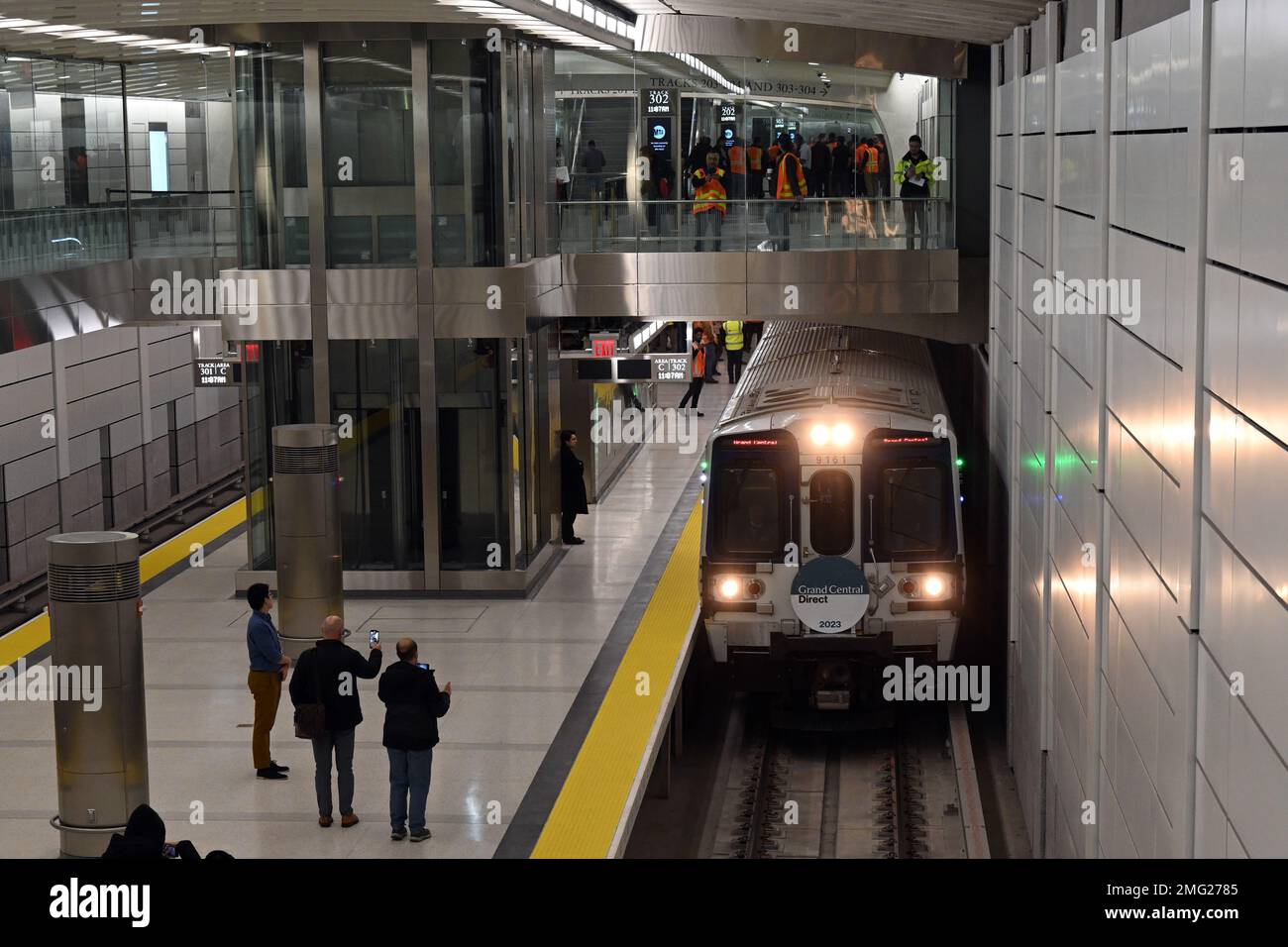 The Long Island Rail Road's (LIRR) first-ever 'Grand Central Direct ...