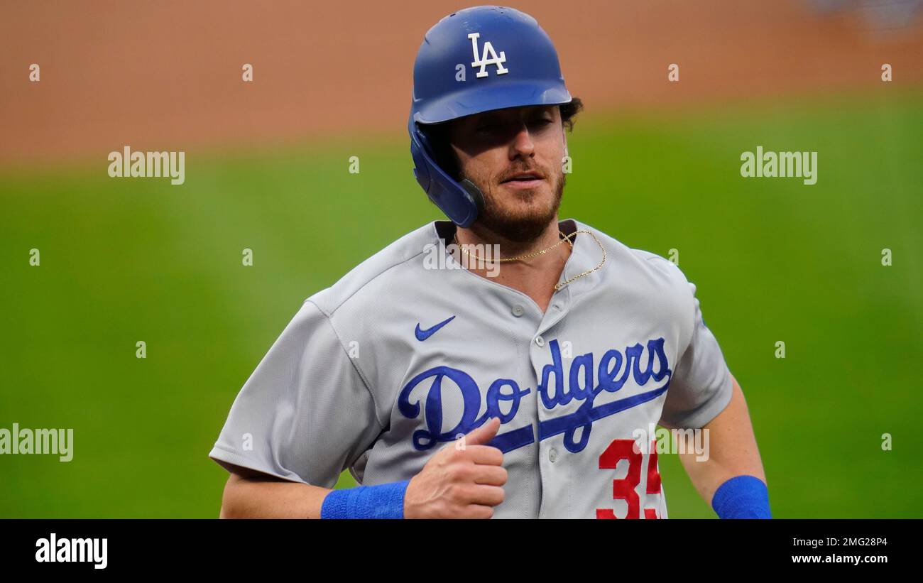 Los Angeles Dodgers center fielder Cody Bellinger (35) in the first ...