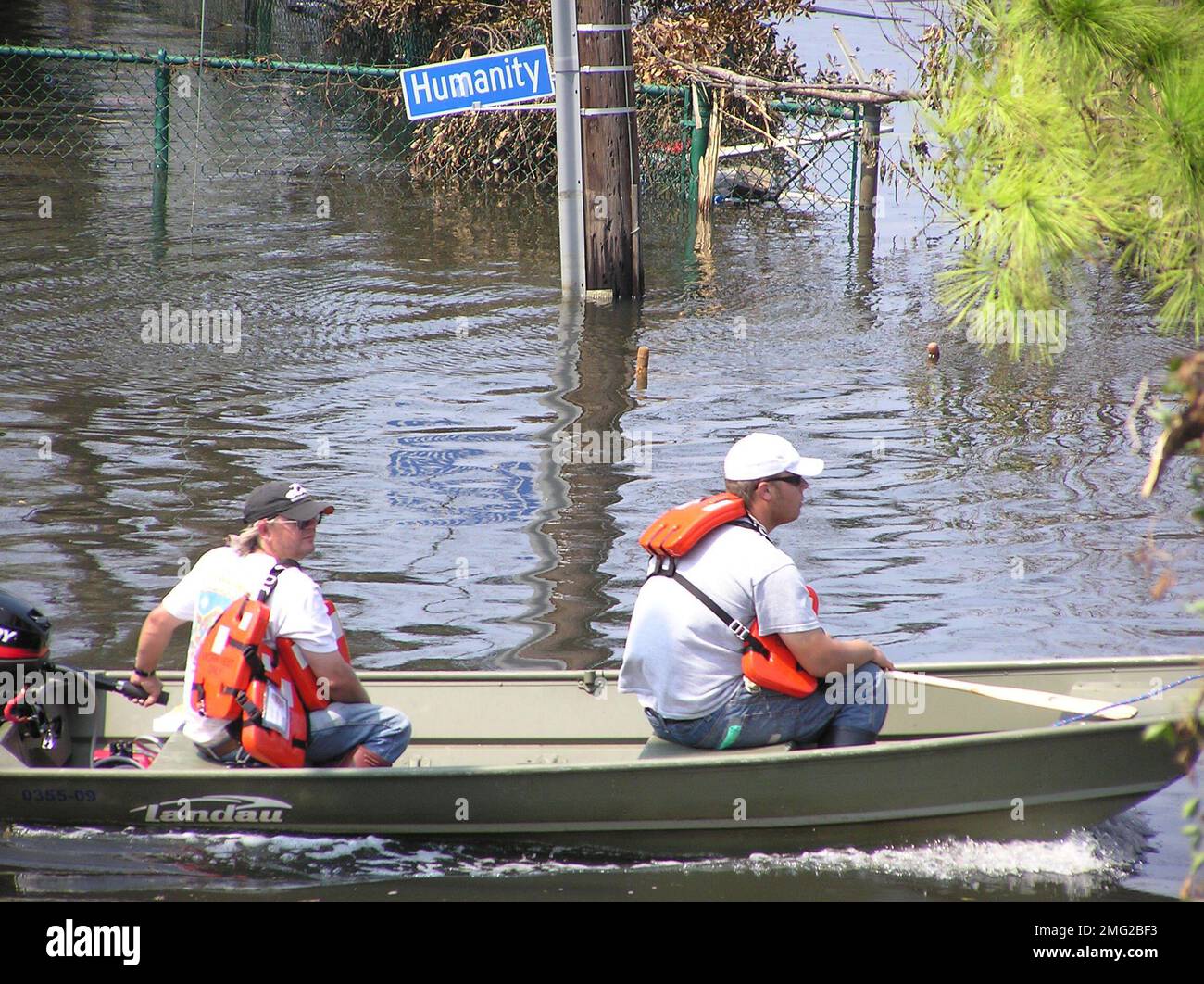 Marine Safety Unit Baton Rouge - New Orleans Flood Operations - 26-HK-399-113. Hurricane Katrina ...