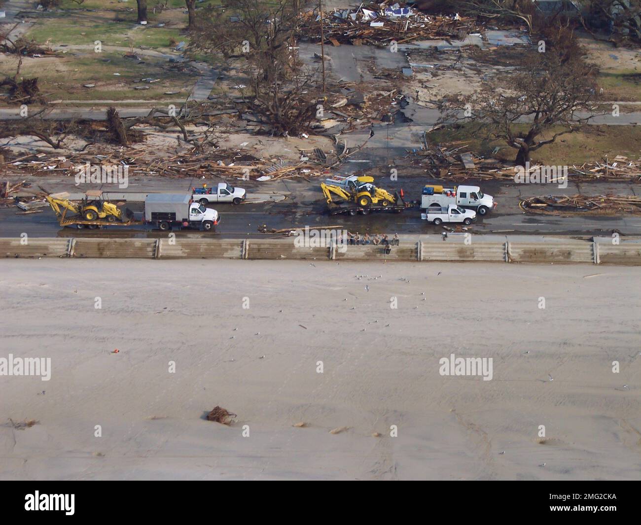 Hurricane relief construction aerial hi-res stock photography and ...