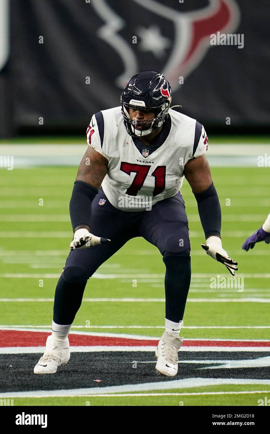 Houston Texans offensive lineman Tytus Howard (71) looks to block ...