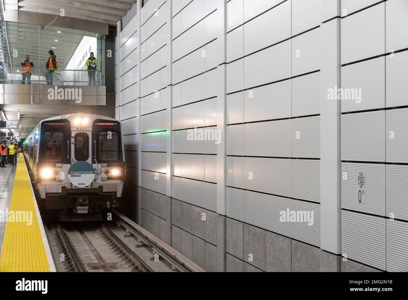 First inaugural train arrives at Grand Central Madison in New York on ...