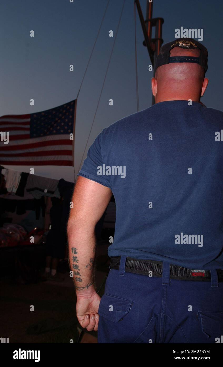 Coast Guard Personnel - 26-HK-412-61. Hurricane Katrina Stock Photo - Alamy