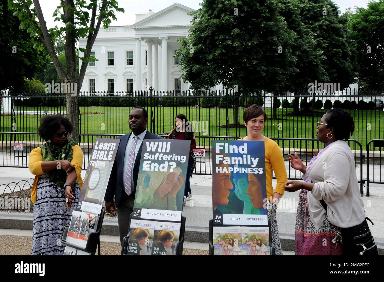 Washington DC /District of Columbia/Usa / 11 MAY 2019/Groupe of Jehovas ...