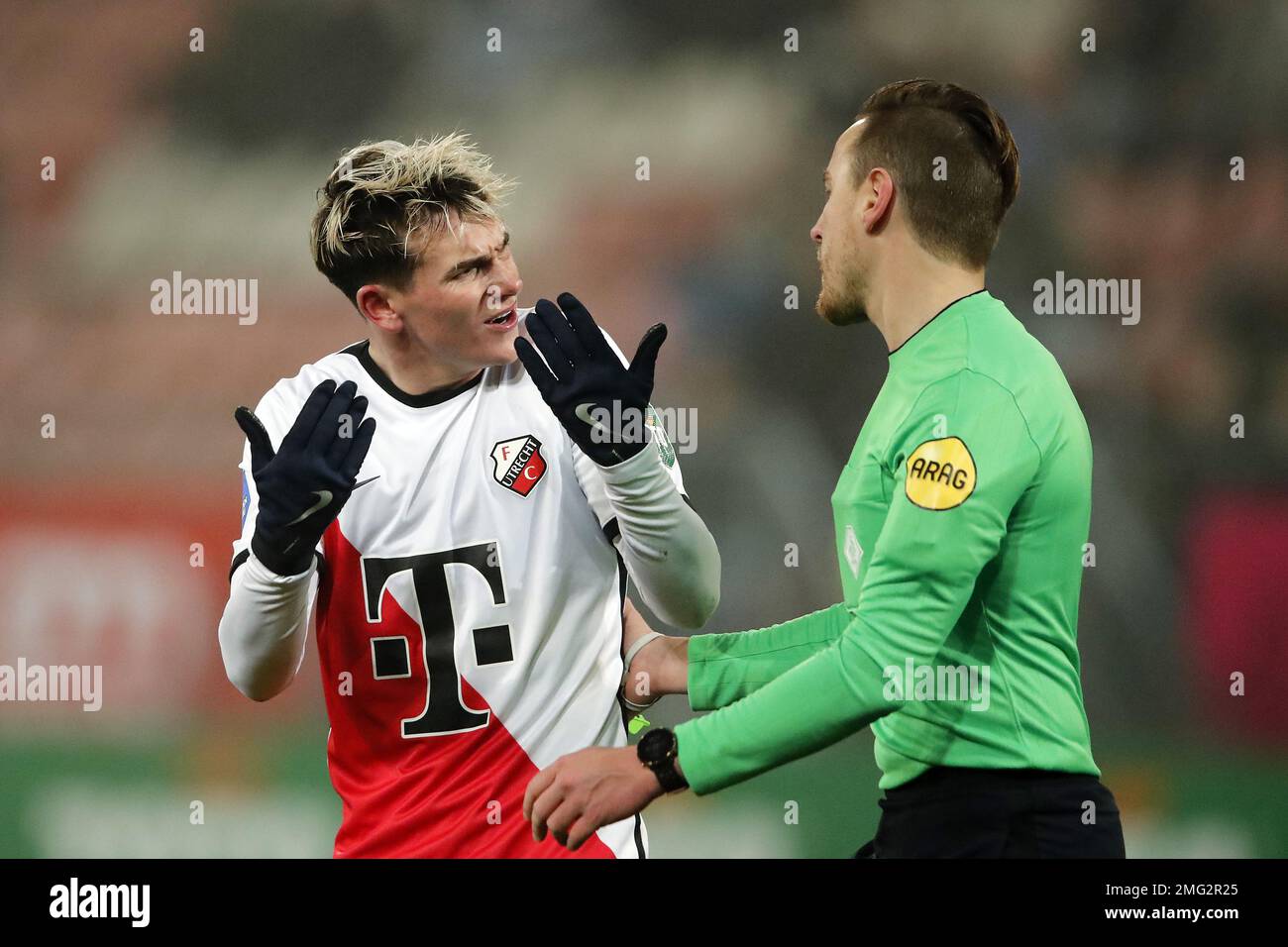 UTRECHT - (lr) Tasos Douvikas of FC Utrecht, referee Laurens Gerrets ...