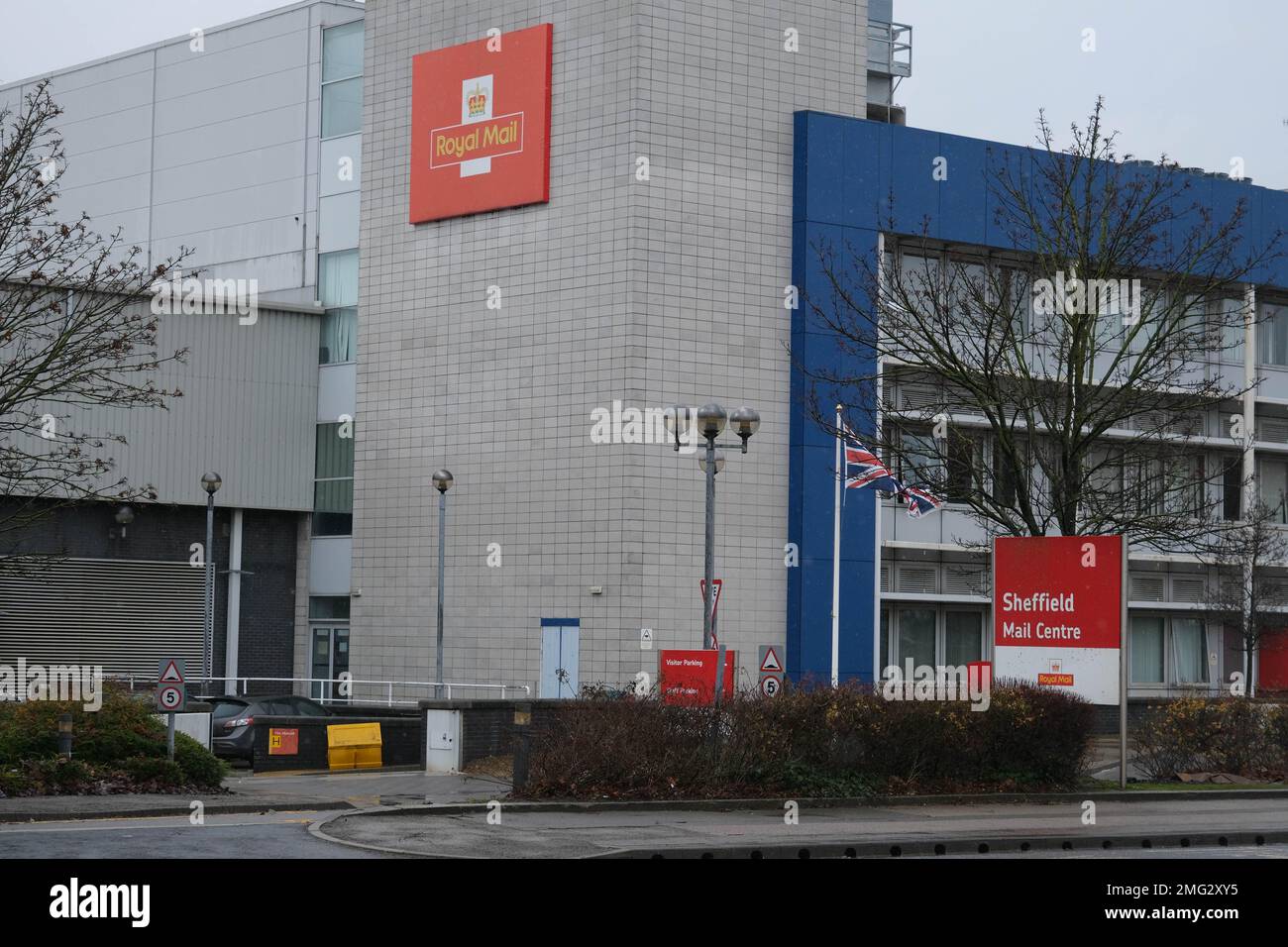 Sheffield Mail Centre on Meadowhall Road at Attercliffe Stock Photo - Alamy