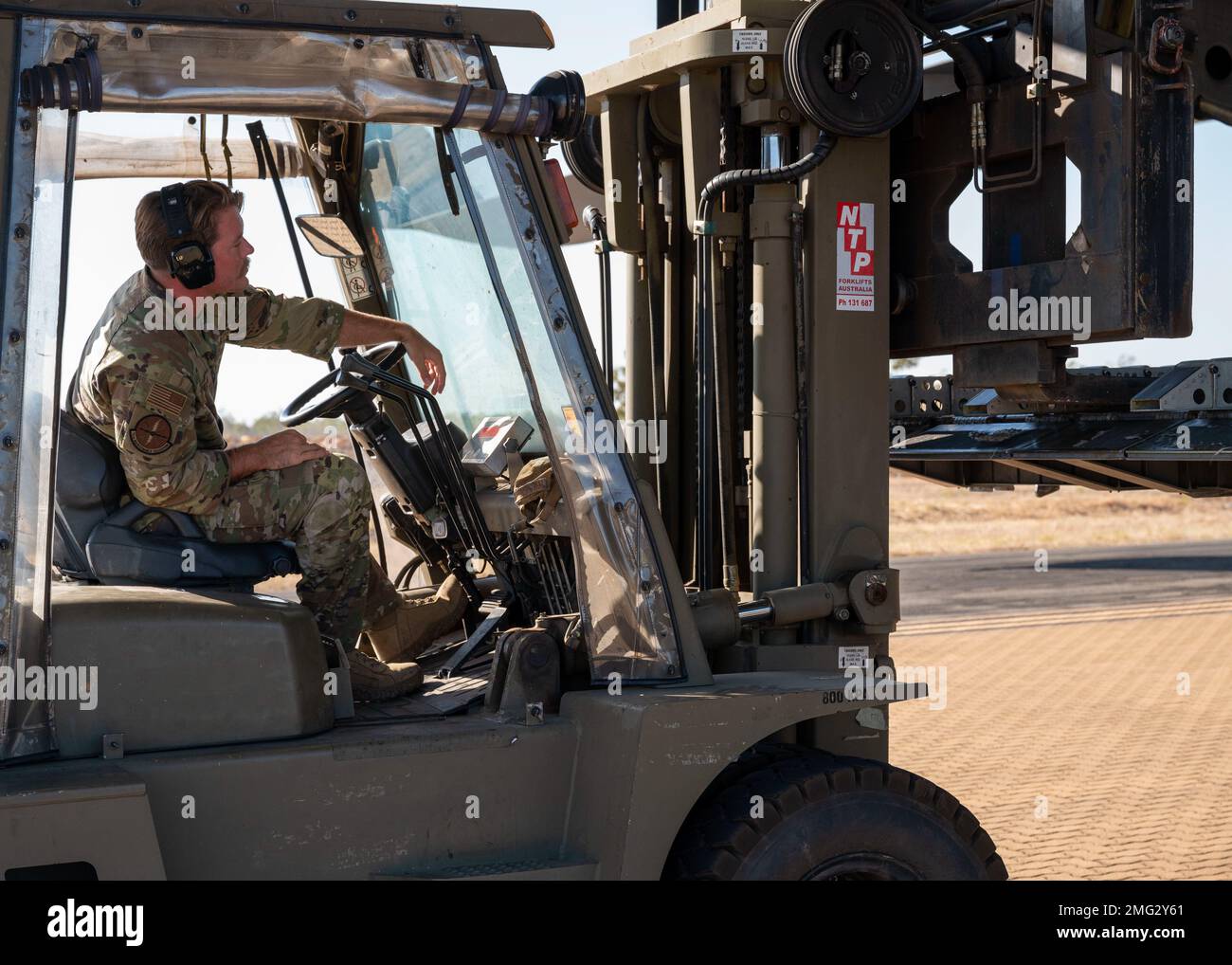 U.S. Air Force Tech. Sgt. Jordan Anderson, 15th Maintenance Squadron ...