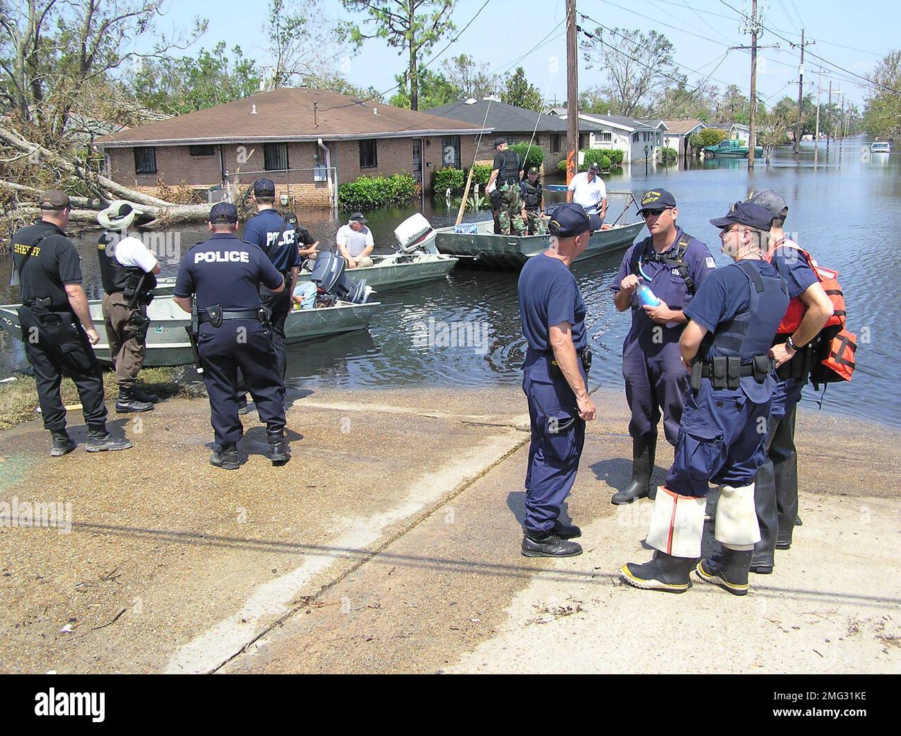 Marine Safety Unit Baton Rouge - New Orleans Flood Operations - 26-HK ...