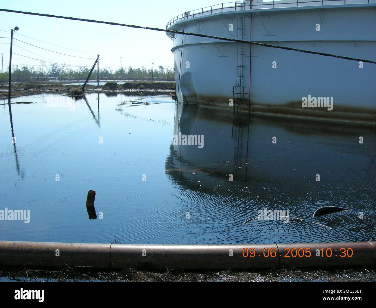ESU St. Louis - Murphy Oil - 26-HK-319-10. Structural Damage to Tank ...