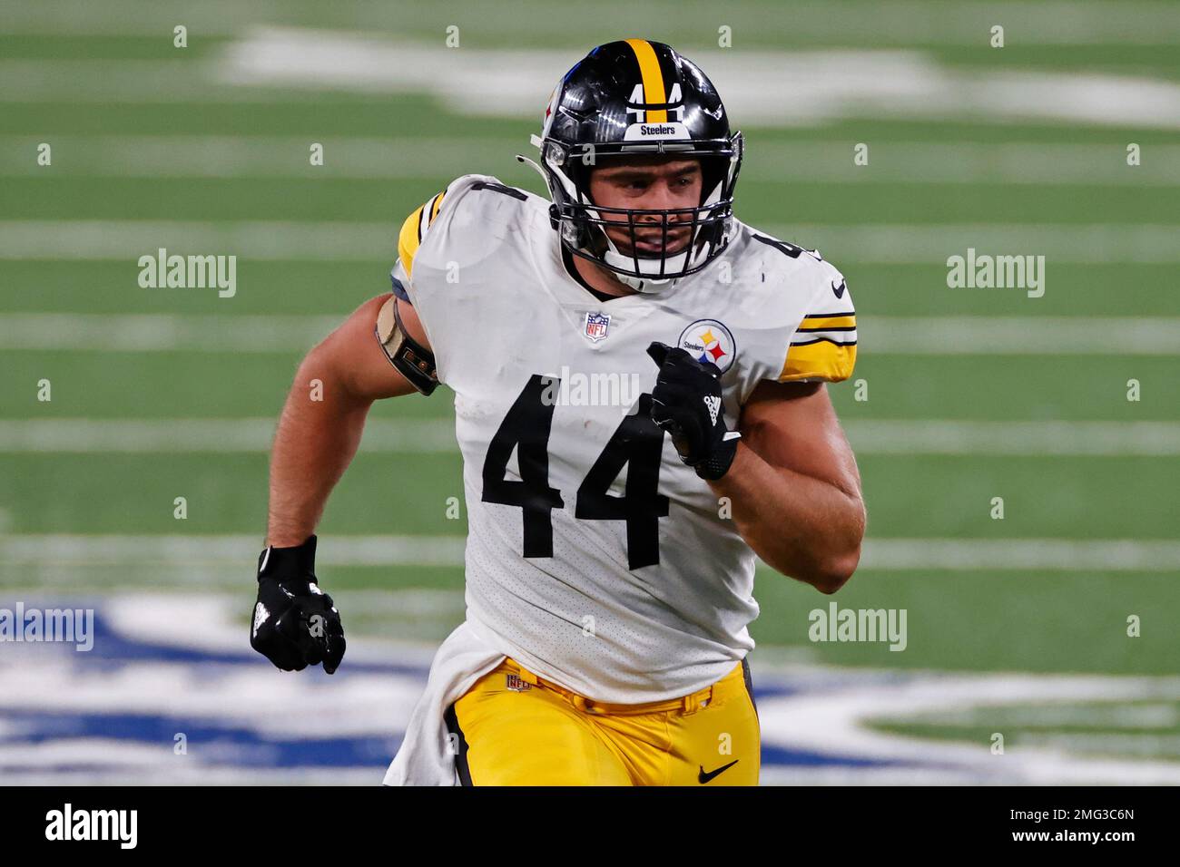 Pittsburgh Steelers fullback Derek Watt (44) in action against the New ...
