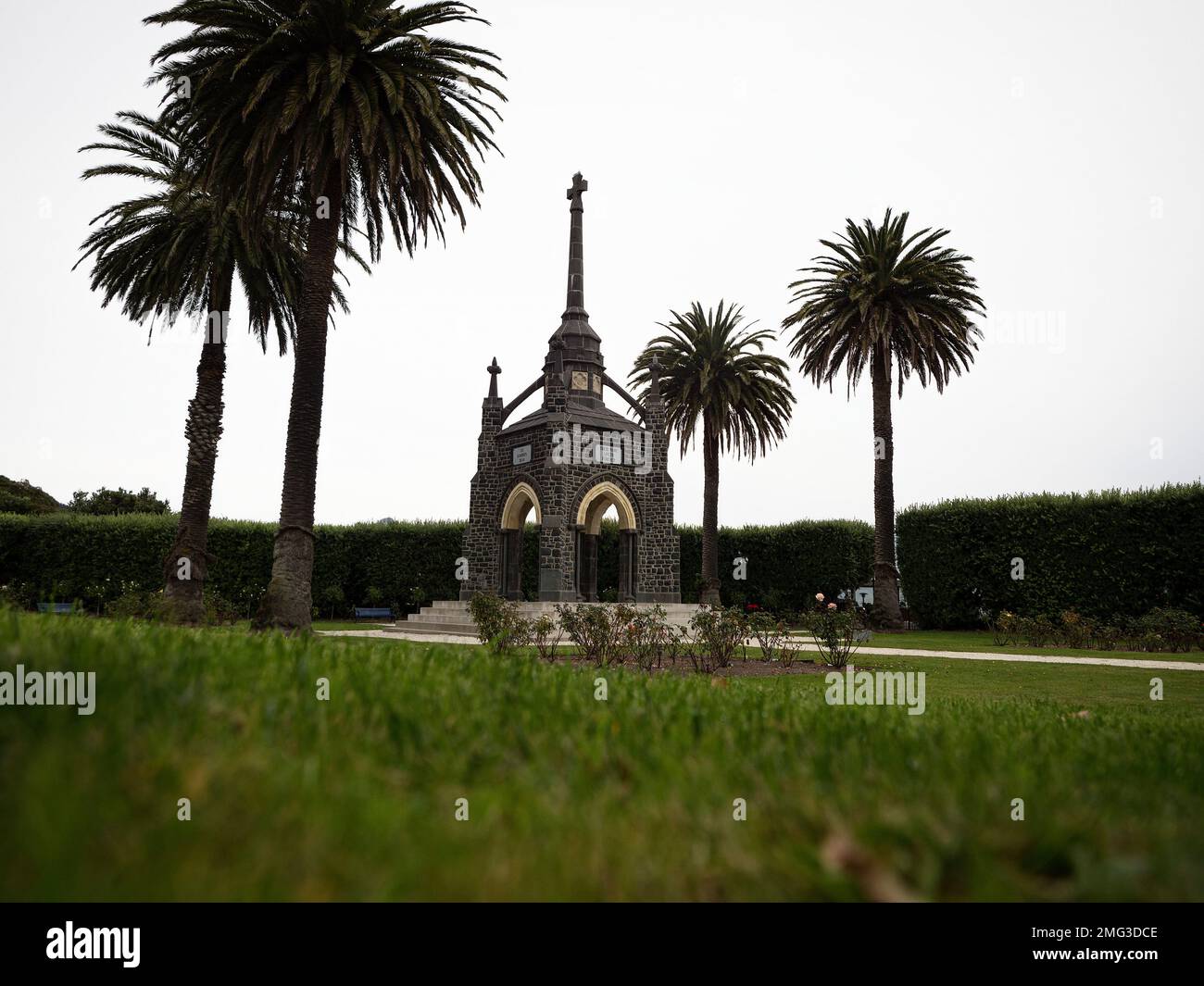 Free standing stone arch monument Banks Peninsula War Memorial in ...