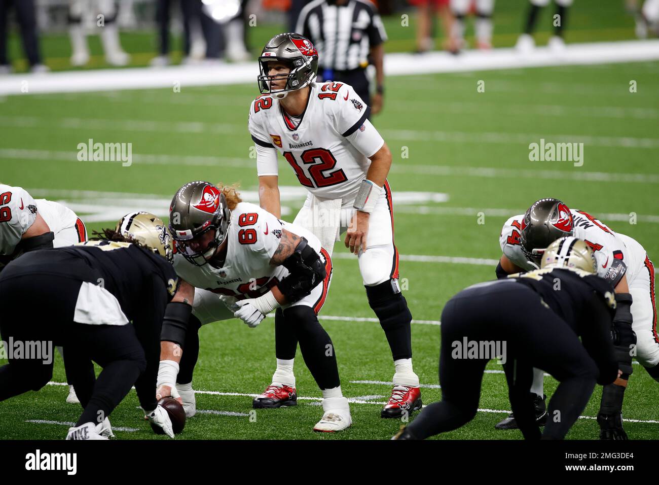 Tampa Bay Buccaneers quarterback Tom Brady (12) waits to snap the ball ...