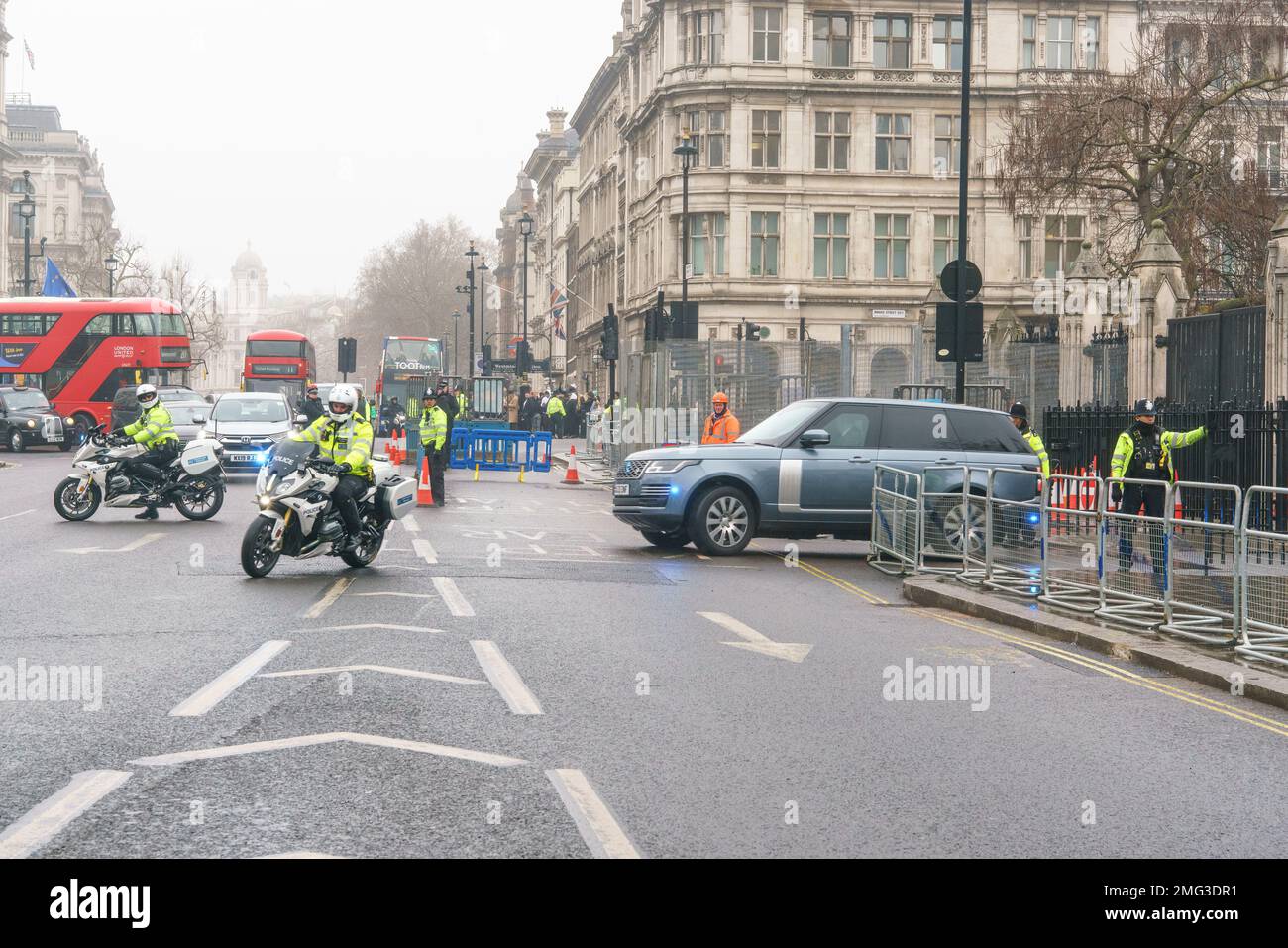 25th January 2023 Westminster, London, UK. The Prime Minister leaves ...