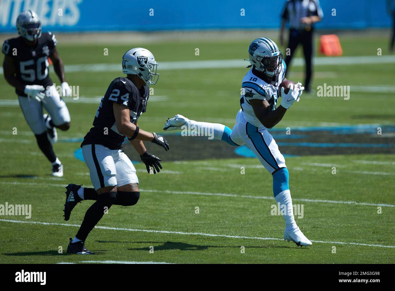 Carolina Panthers wide receiver Curtis Samuel (10) catches a pass in ...