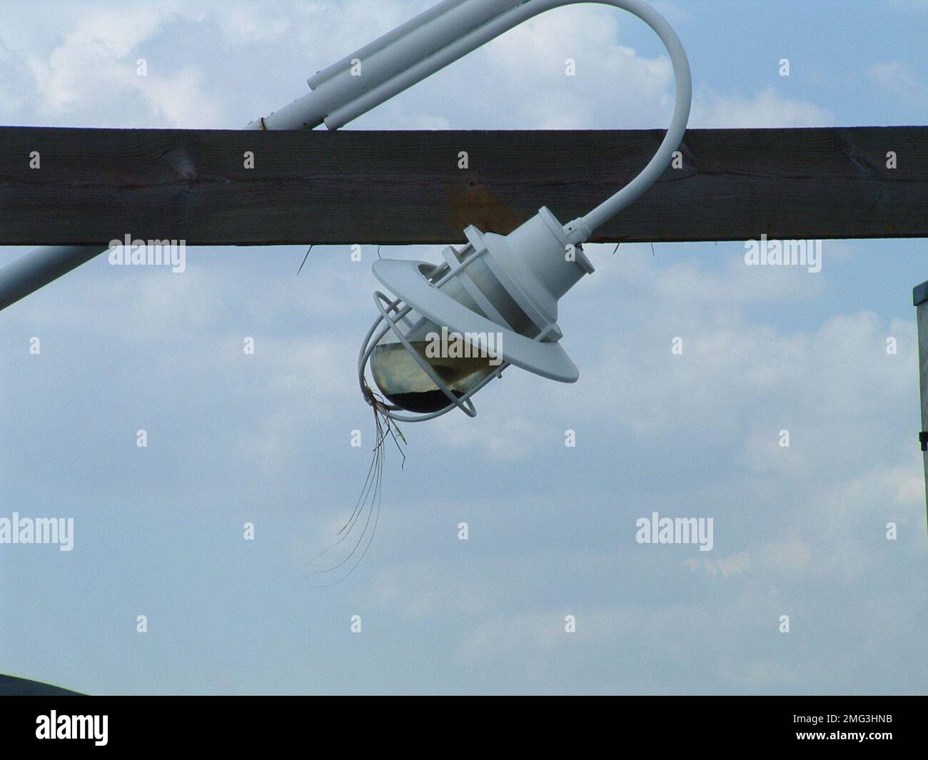 Aftermath - Miscellaneous - 26-HK-47-40. close-up of falling street ...