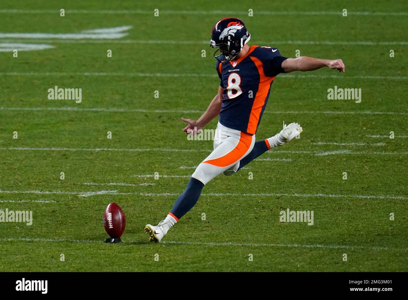 Denver Broncos kicker Brandon McManus (8) kicks off against the ...