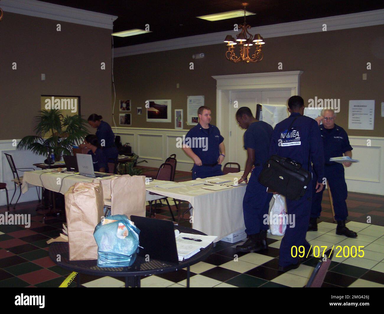 Incident Command Post - 26-HK-406-27. Hurricane Katrina Stock Photo - Alamy
