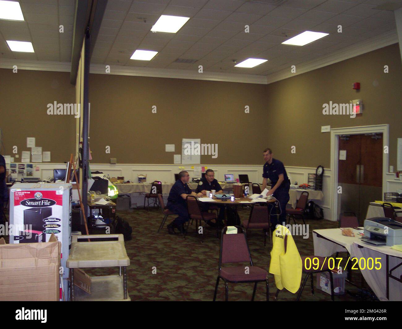Incident Command Post - 26-HK-406-15. Hurricane Katrina Stock Photo - Alamy