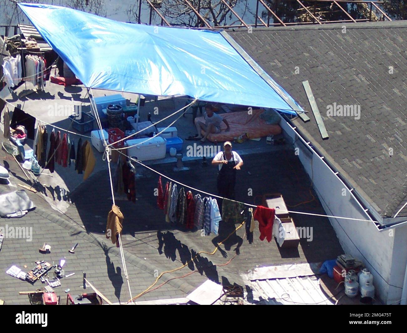Hurricane katrina roof hi-res stock photography and images - Alamy