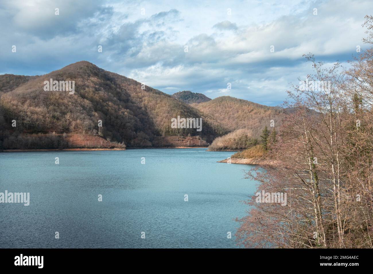 Lakeview lakeview lakeview lakeview scenery hi-res stock photography ...