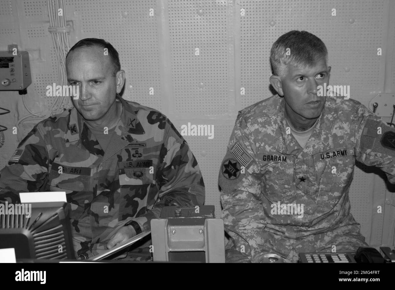 VIP Visitors - 26-HK-18-4. Army Col. Smart and (Brig. Gen.) Graham at ...