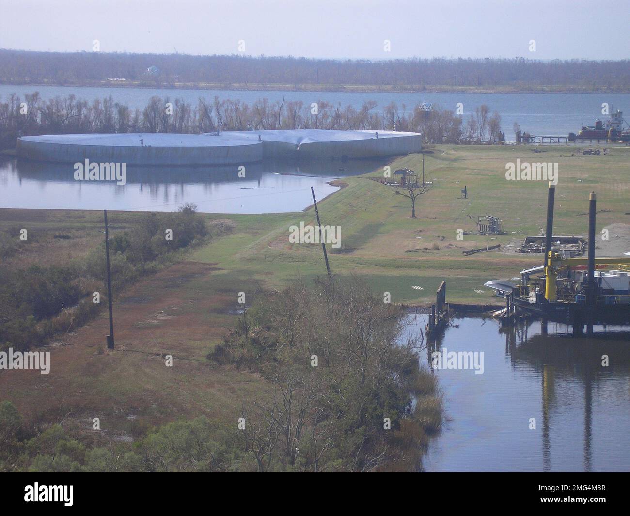 Pollution - ESU St. Louis Response - North Bass - 26-HK-232-3. PLATFORM ...