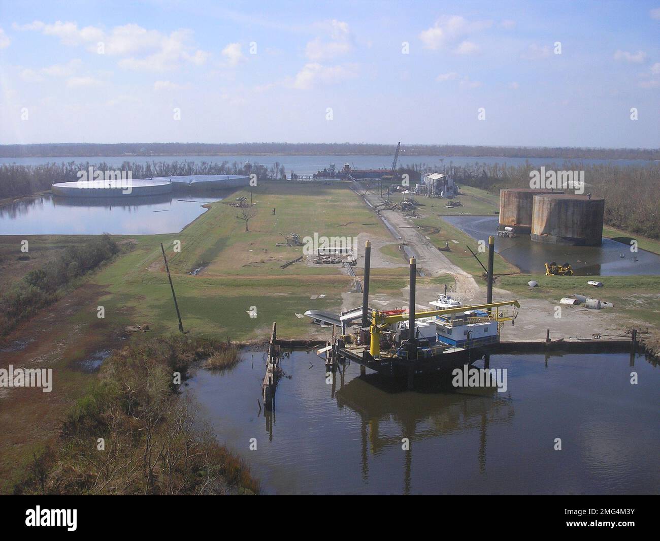 Pollution - ESU St. Louis Response - North Bass - 26-HK-232-5. PLATFORM ...