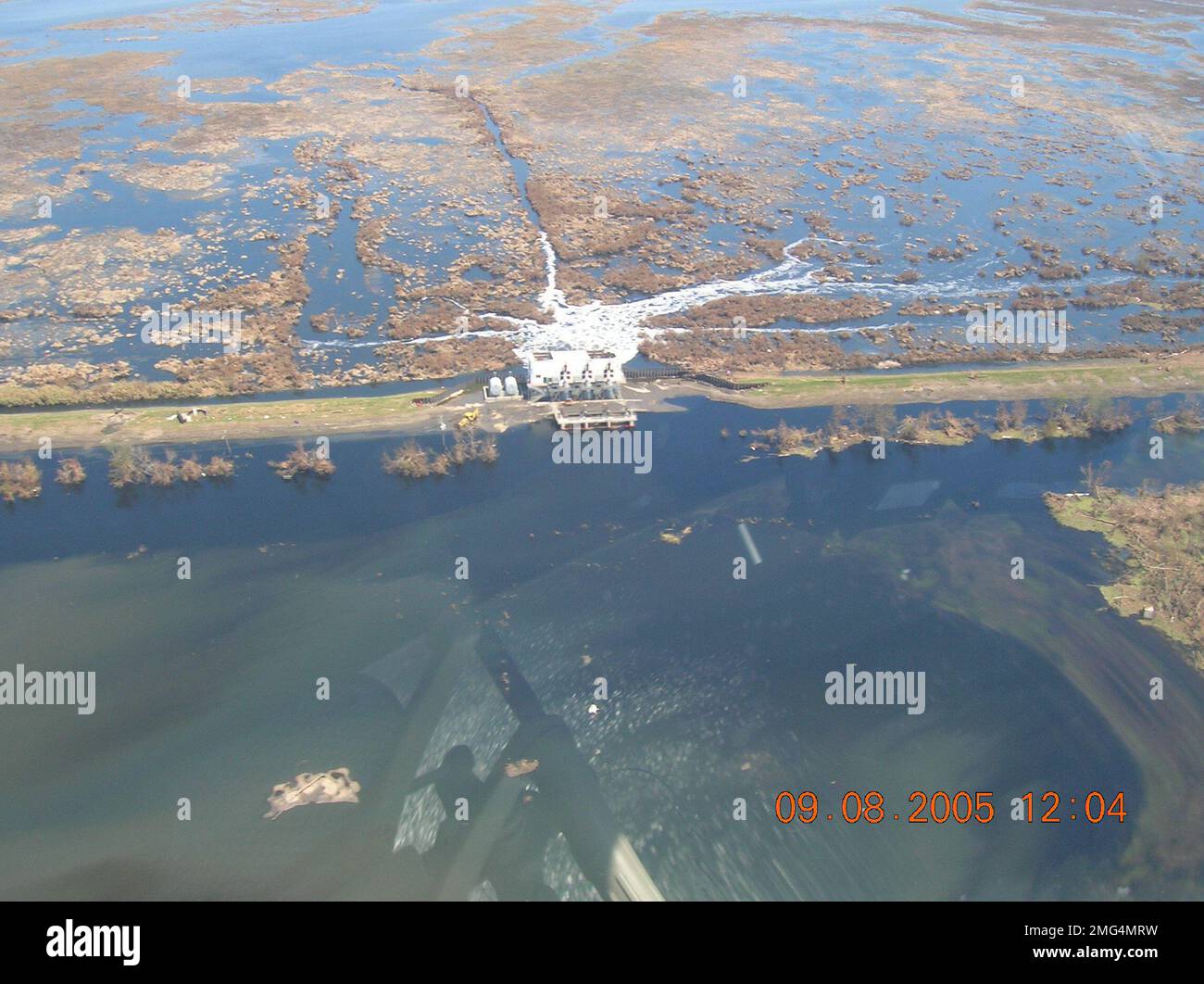 ESU St. Louis - Murphy Oil - 26-HK-319-96. Water pumping station with ...