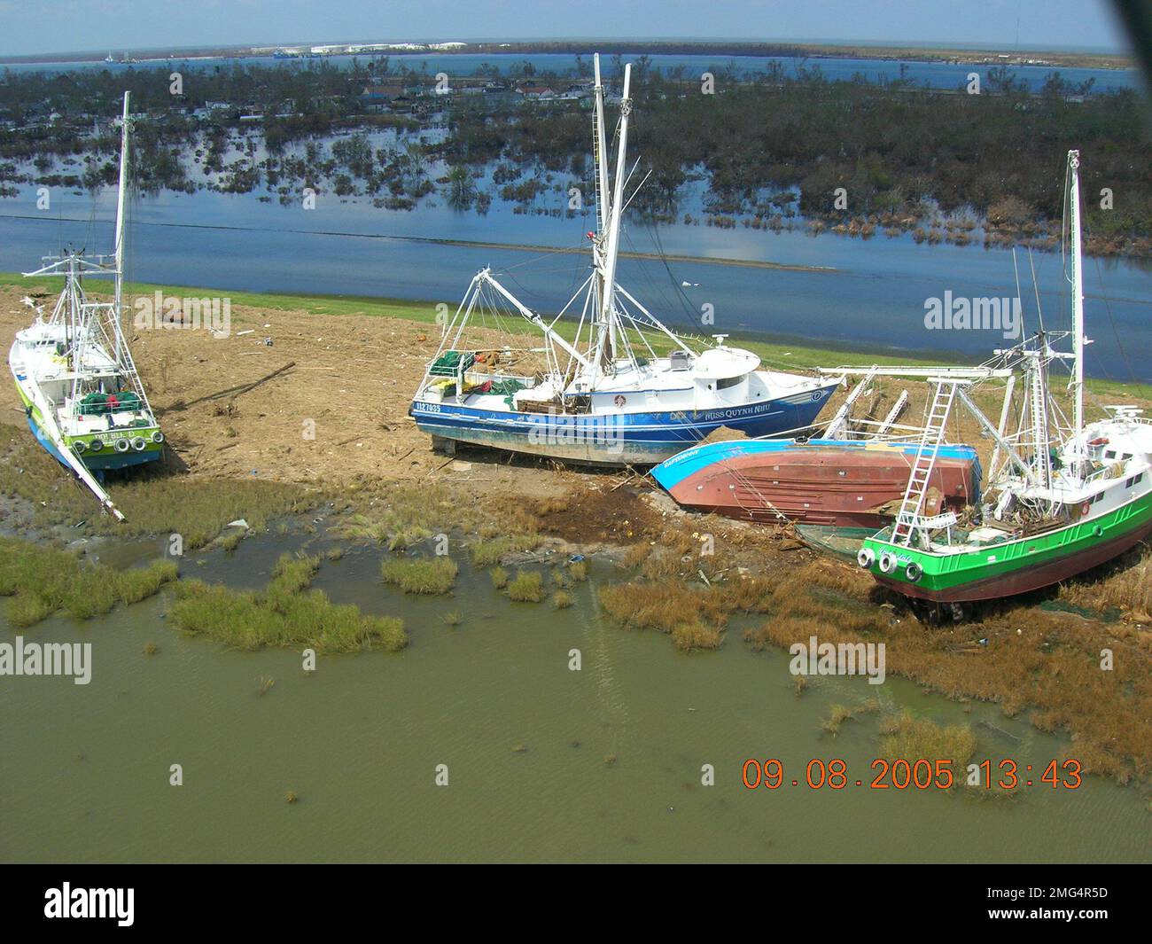 Hurricane katrina rescue boats hi-res stock photography and images - Alamy