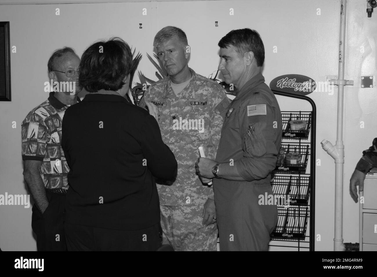 VIP Visitors - 26-HK-18-1. Army Brig. Gen Graham talking with LA Gov ...